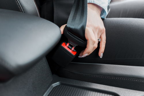 The Engineering Behind Modern Seat Belts: A Crucial Safety Component