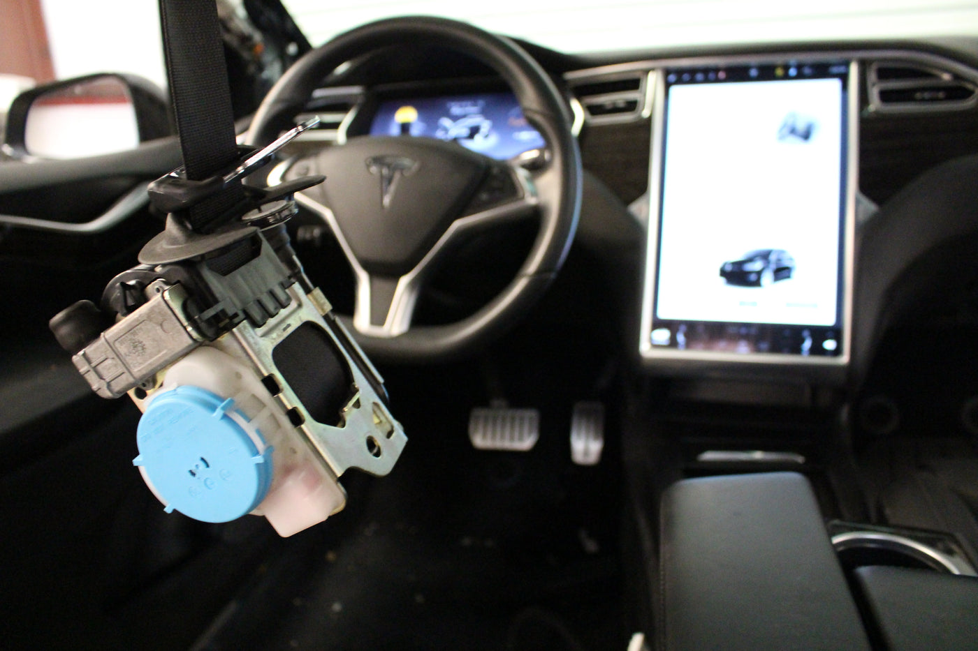 Understanding Seat Belt Retractors: Essential Safety Components in You