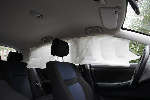 Understanding the Different Kinds of Airbags in Modern Vehicles